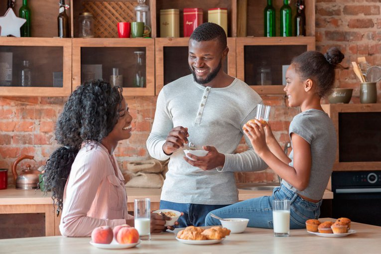 How to Build a Strong Parent-Child Relationship (With Trust-Building ...
