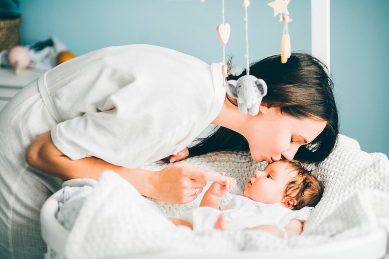 How to Help Your Baby Sleep Better: Causes, Safe Sleep Setup, and a ...